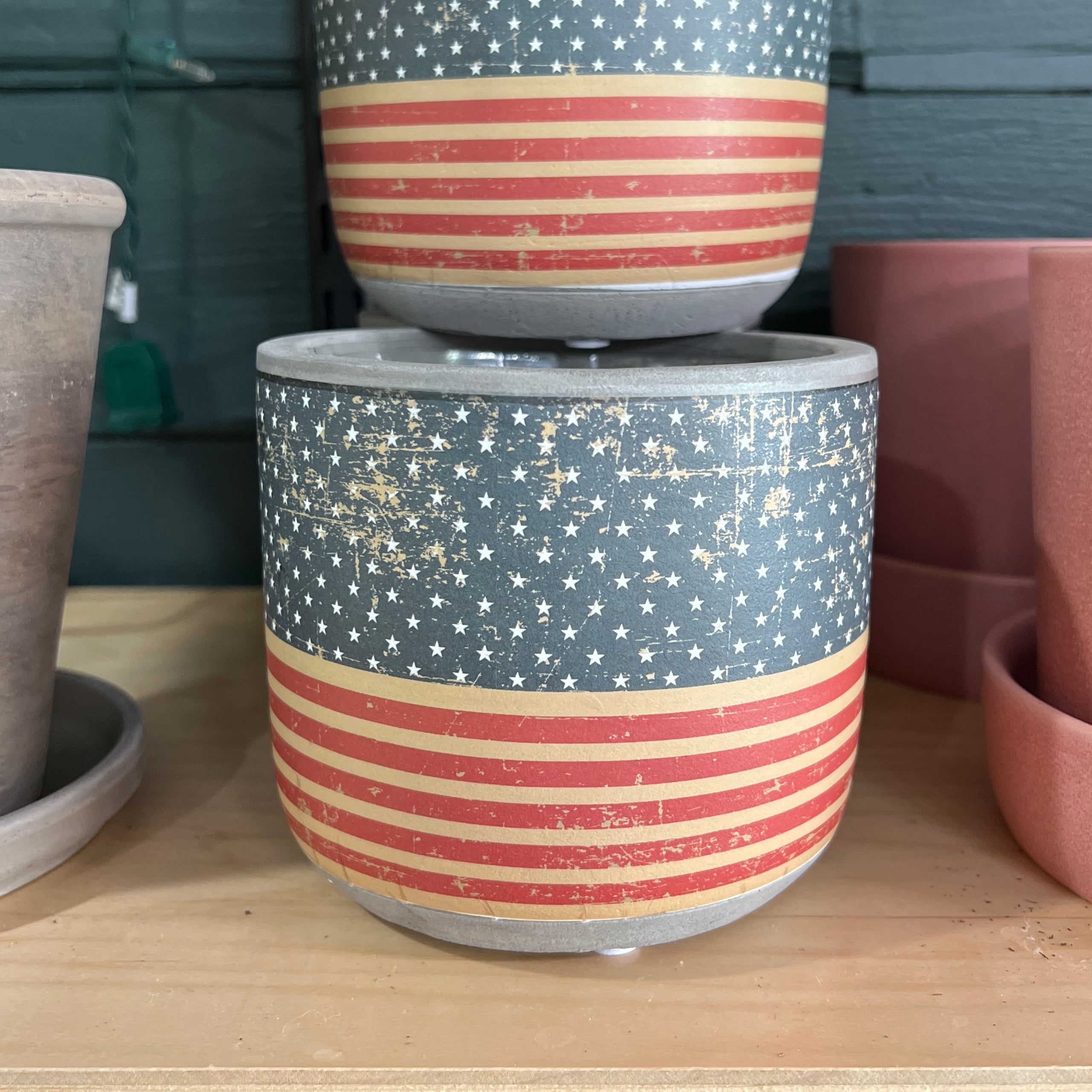 USA Flag Planter | Gloriousgreenhouseplants.com